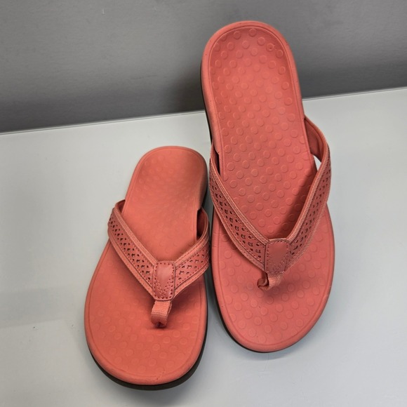 Vionic | Shoes | Vionic Sally Thong Flip Flop Flat Sandals 8 Coral Pink ...